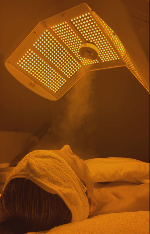 Oxylight© Facial: Reveal Your Radiant Red Carpet Glow – Studios Vis A Vis